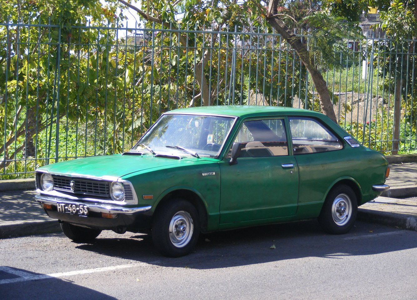 Toyota Corolla II 2-door sedan (E20) SL 1200 (77 Hp)